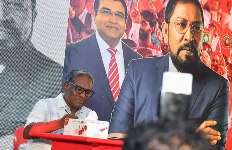 Dr. Waheed urges PPM members to vote for Qasim